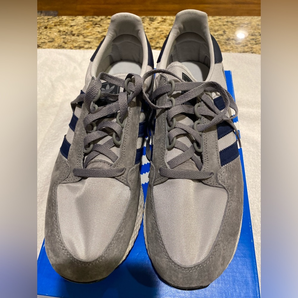 Adidas Originals Class Sneakers!! Like New And Rarely… - Gem